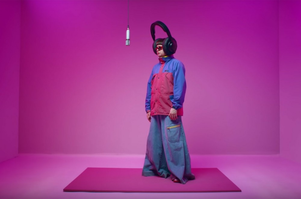 Oliver Tree delivers final song and performance in, 'Let Me Down ...