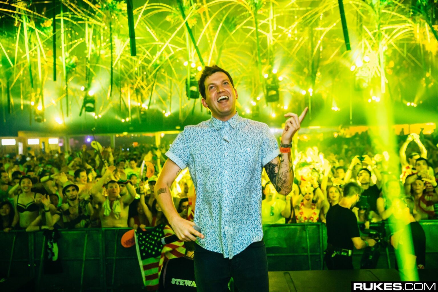 Dillon Francis returns to the live stage, showcases new track ...